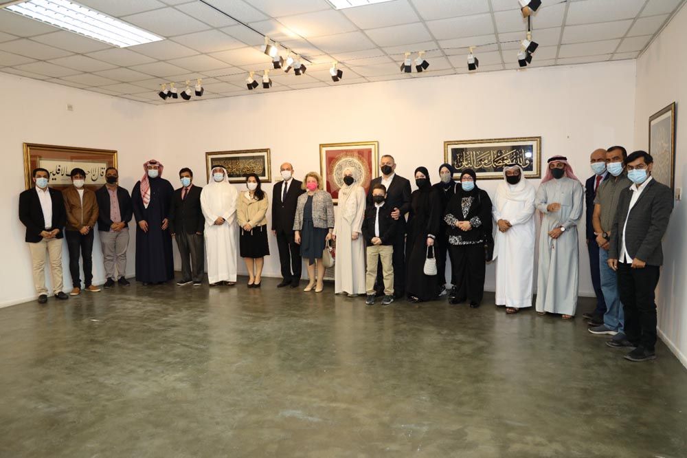 جريدة البلاد | افتتاح معرض "أعظم الكلمات" بقاعة "الفن المعاصر"
