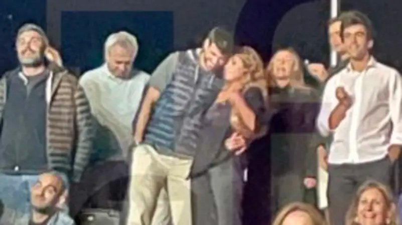 جريدة البلاد | الغيرة تفتك بشاكيرا.. والسبب بيكيه