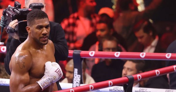 جريدة البلاد | جوشوا ينتصر في نزال "اليوم الحاسم" على والين